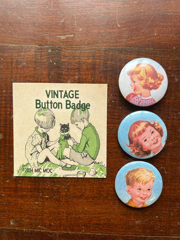 Button Badge 'Vintage Children' from micmoc.com - Mic Moc